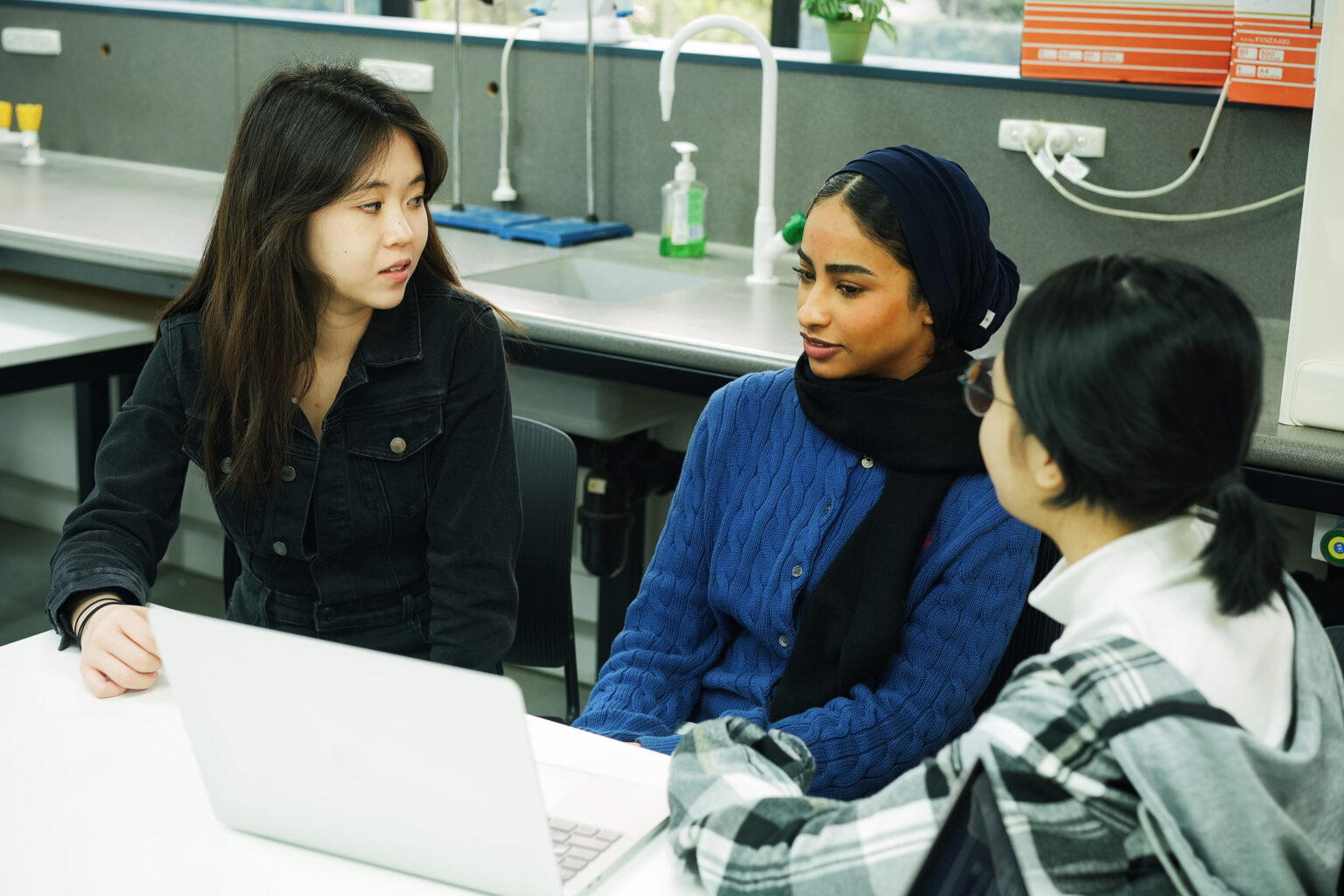 Intakes and fees | AUT – Top 1% of universities world-wide